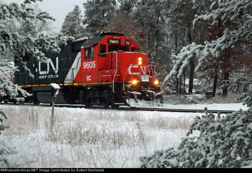 CN (IC) GP38-2 9605 northbound on the P-Line, Whiting, WI at strange Street S-curve_3-5-16